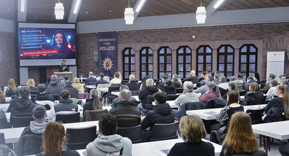 Karriere bei der Polizei Rheinland-Pfalz | Werde Polizist*in . Polizei ...